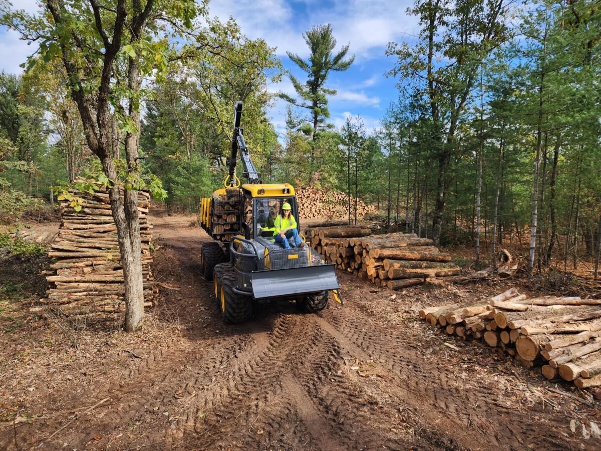 From a Graphic Artist to a Logger - Ponsse News